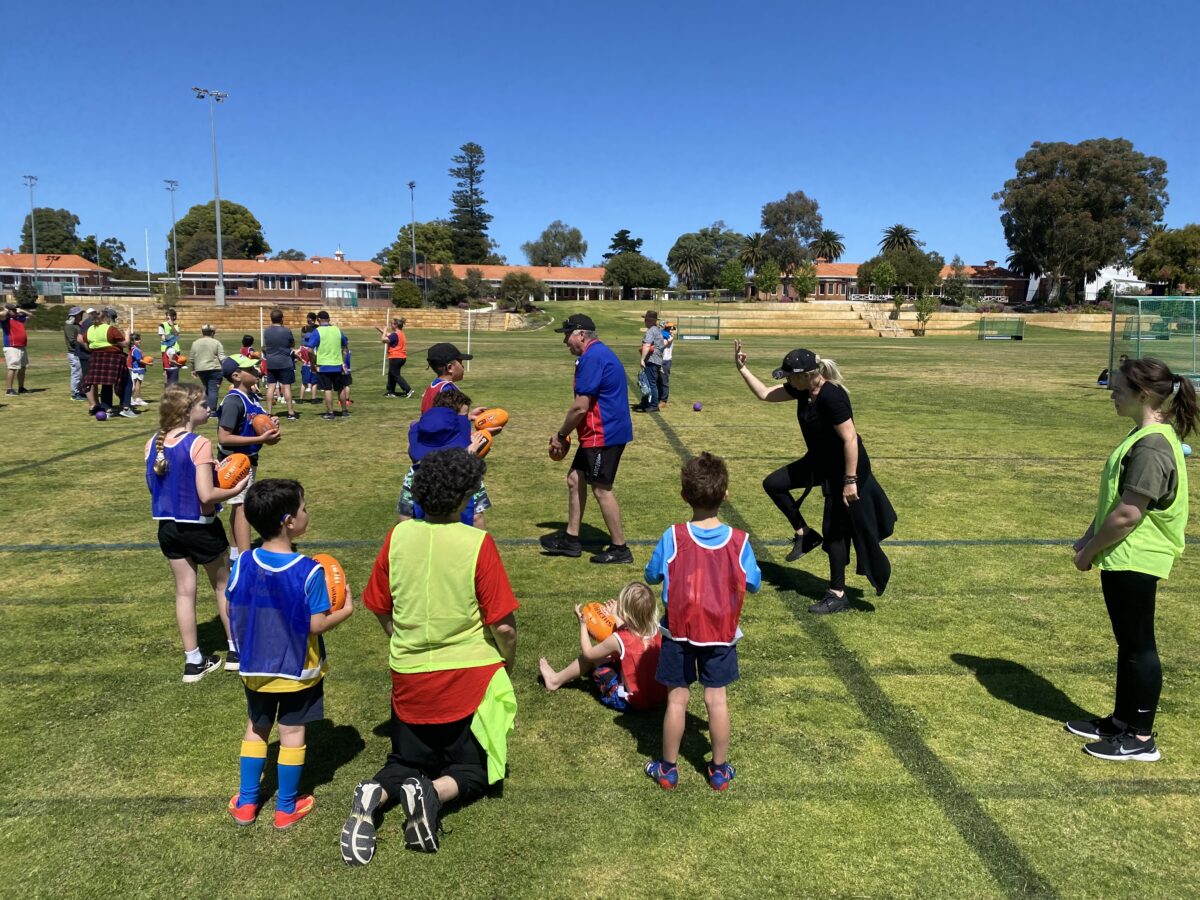 Deaf Sport Australia launches an NAB AFL Auskick Deaf program in Perth ...